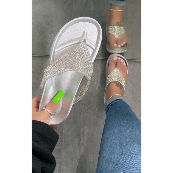 Forever Link | Shoes | Nwt Silver Embellished Thong Sandals Rhinestone ...